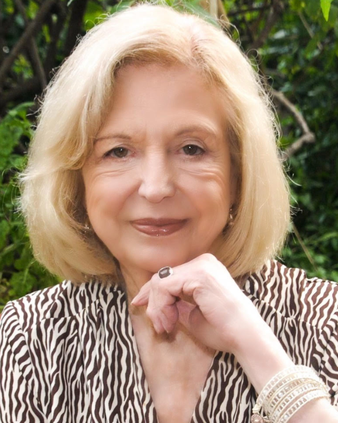 SUZANNE TAYLOR | GirlPlanet.Earth